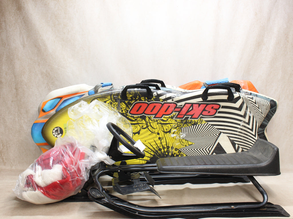 Winter Sleds x5 w/ Santa Costume #12305824 – Extreme Range Outfitters