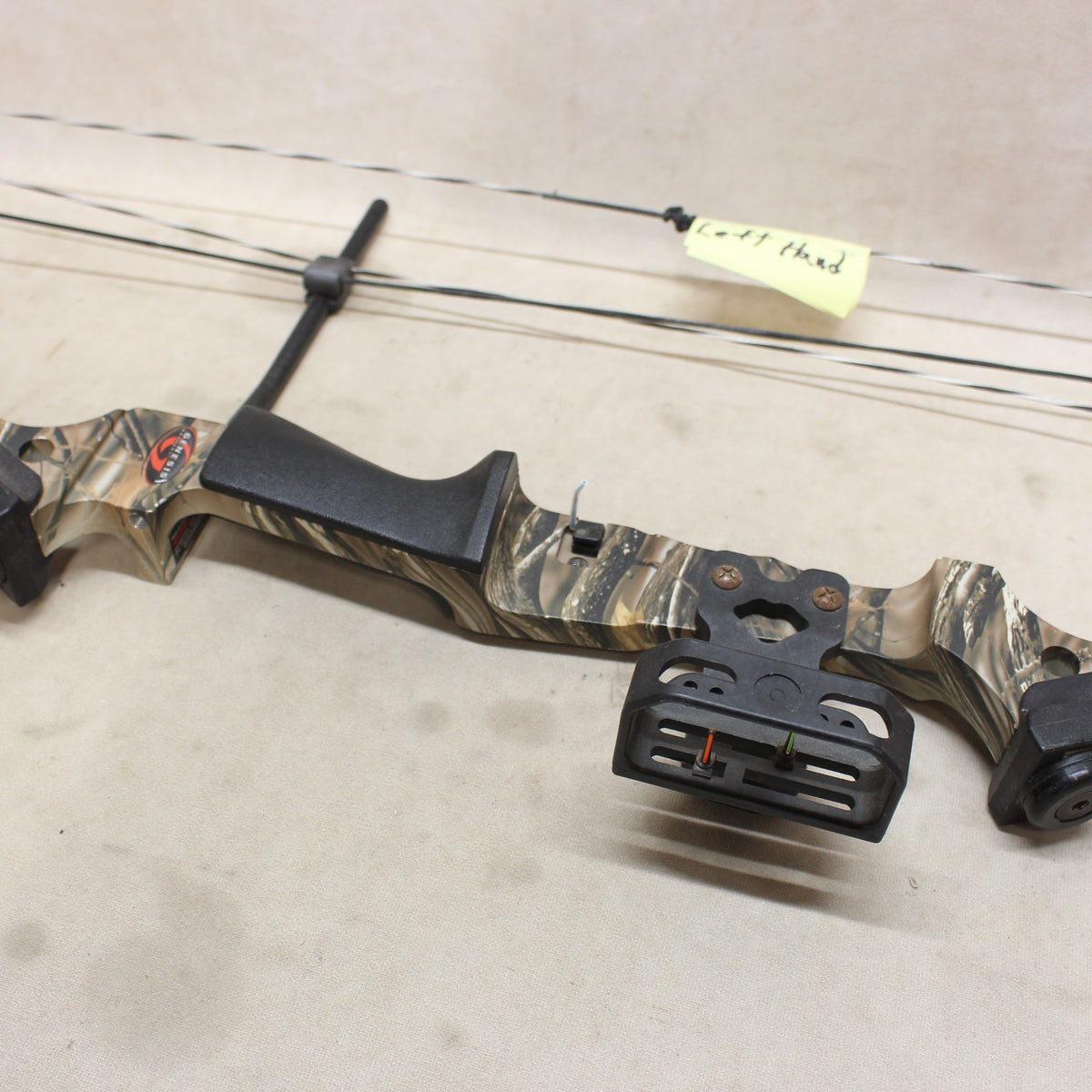 Genesis LH Compound Bow w/ Sight #01136818 – Extreme Range Outfitters
